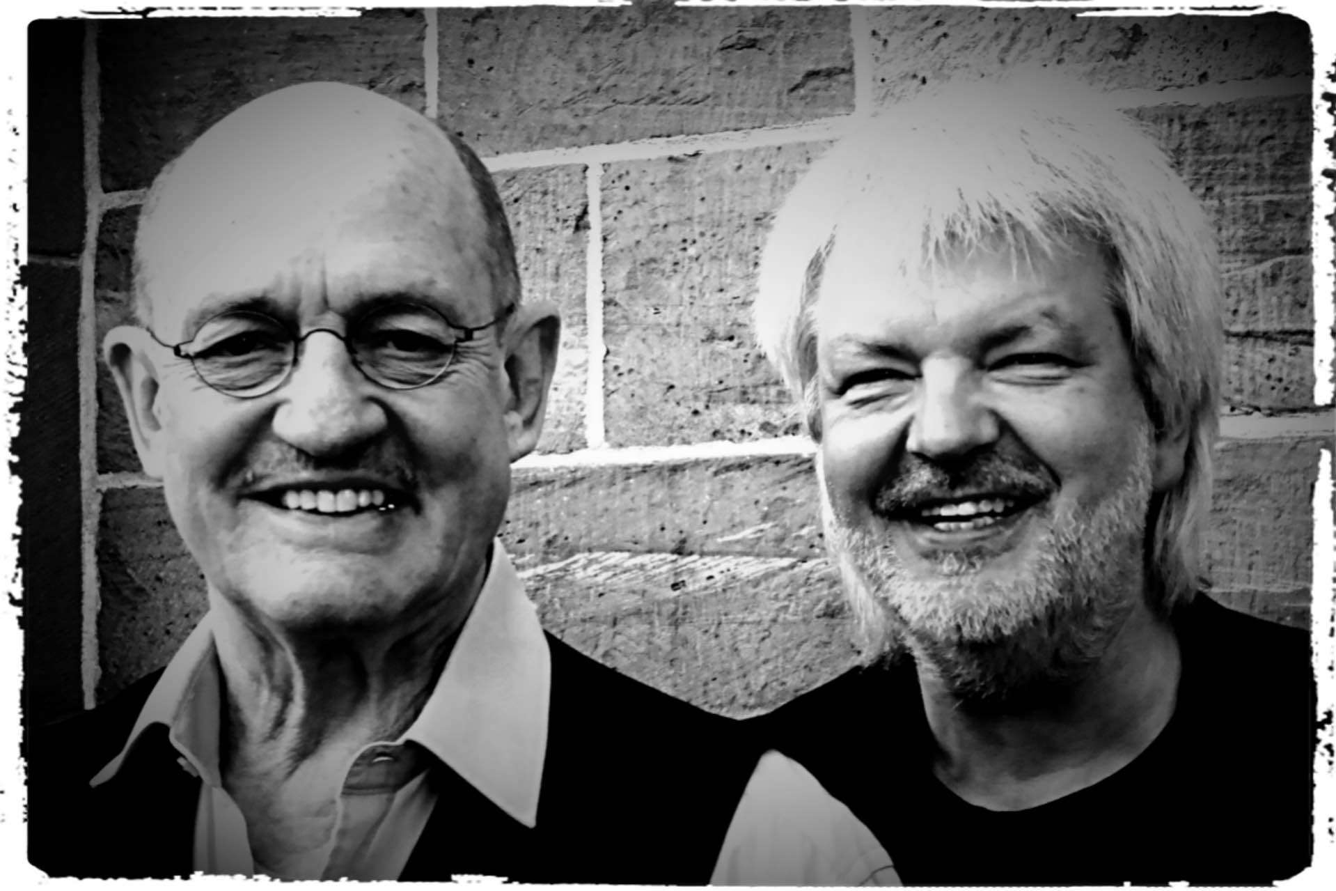 Bands – Adax Doersam